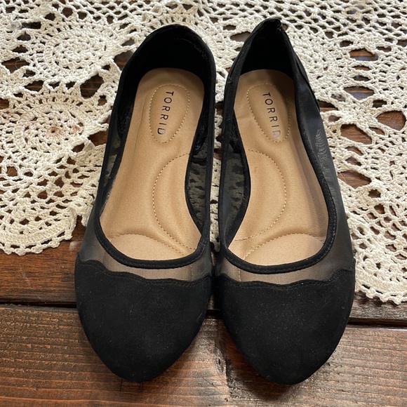 torrid | Shoes | 8wide Torrid Scallop Mesh Ballet Flats | Poshmark